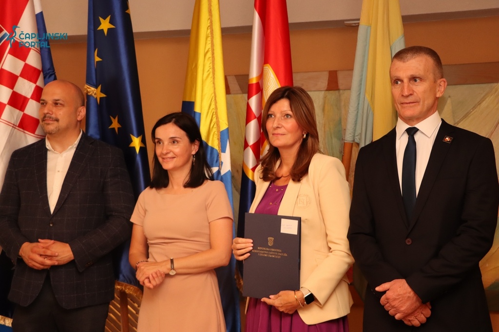 FOTO | U Hutovu blatu potpisani vrijedni ugovori: Vlada RH podržala ...